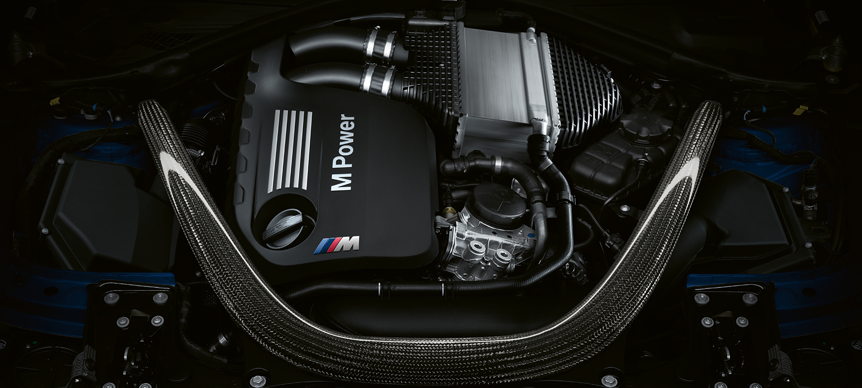 BMW M3: Двигатель