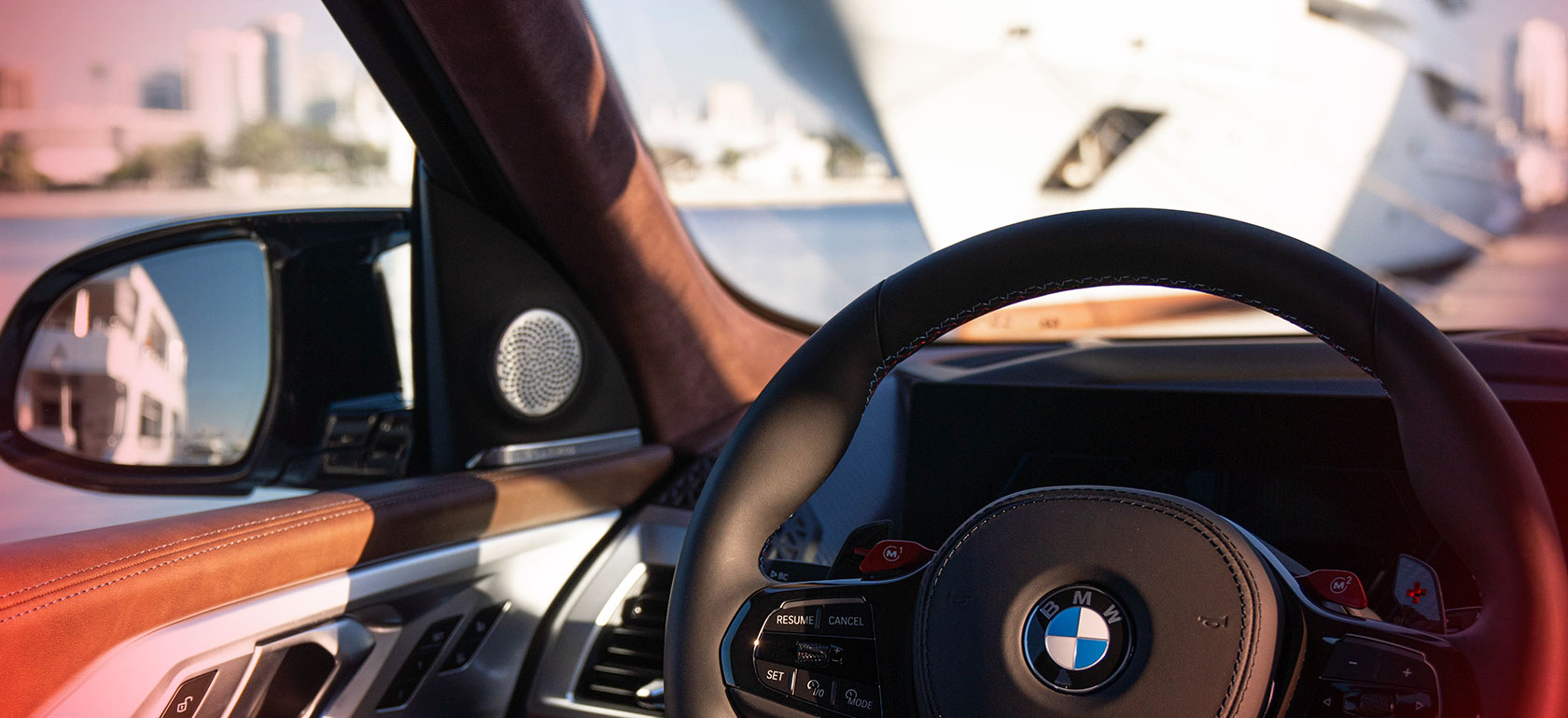 BEYOND EPIC. Brace for a legendary experience with the BMW XM